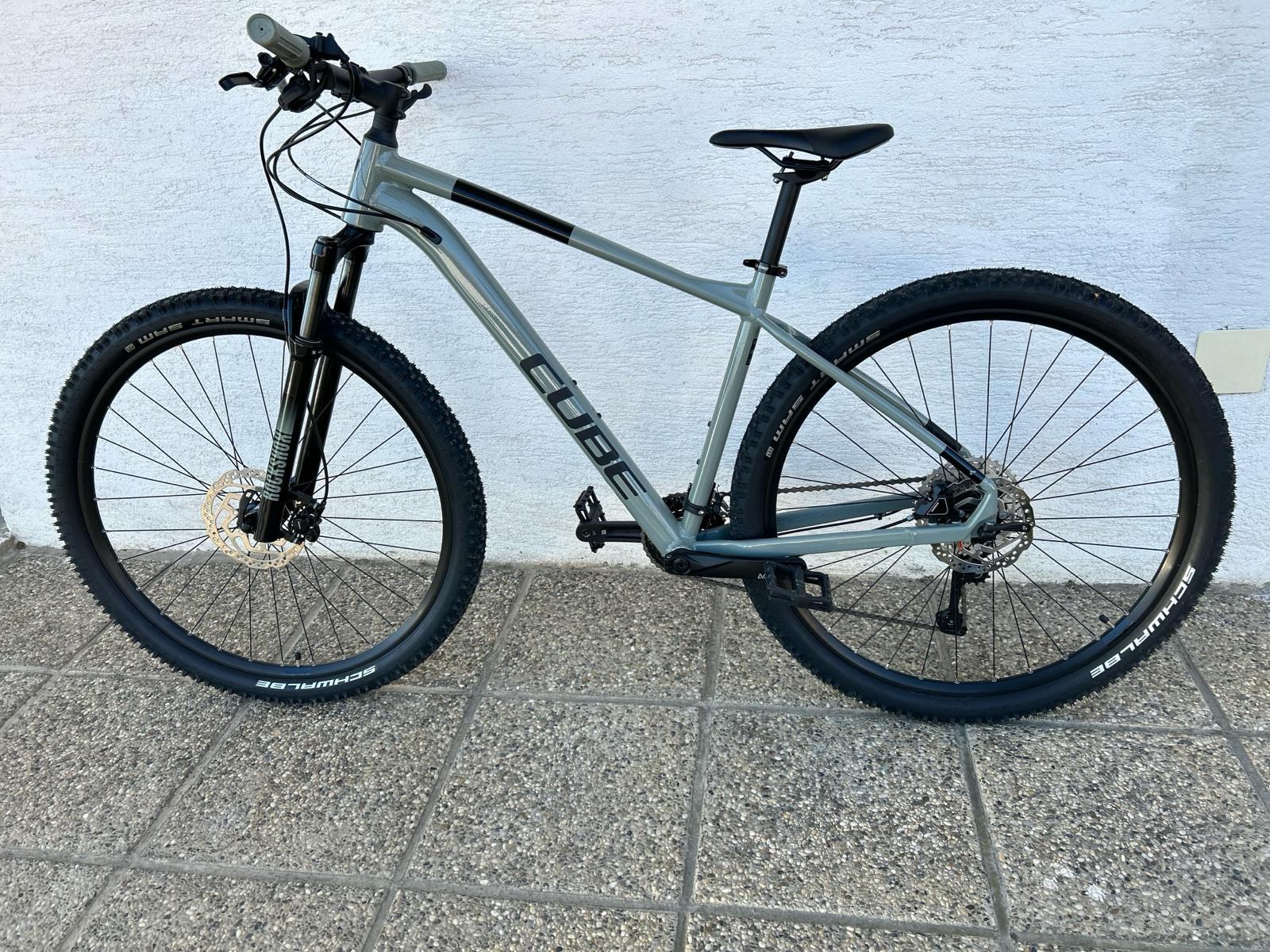 CUBE ATTENTION SWAMPGREYNBLACK 2023