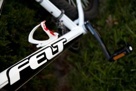 FELT Q920 2012. (novi, jamstvo)