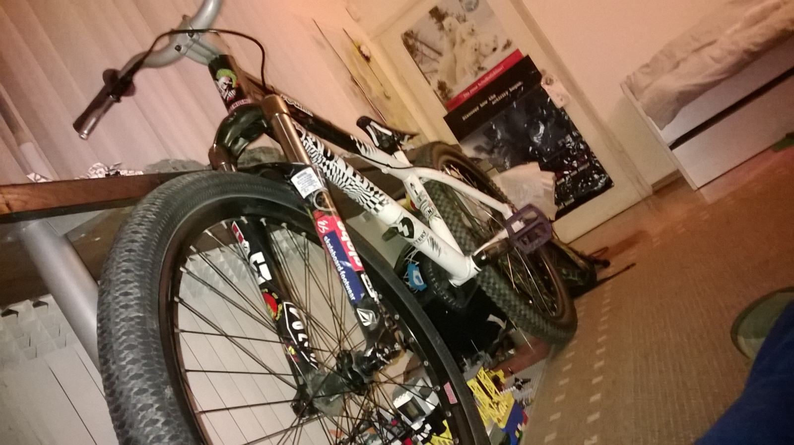 Kona Cowan 2008 (Dirt/street)