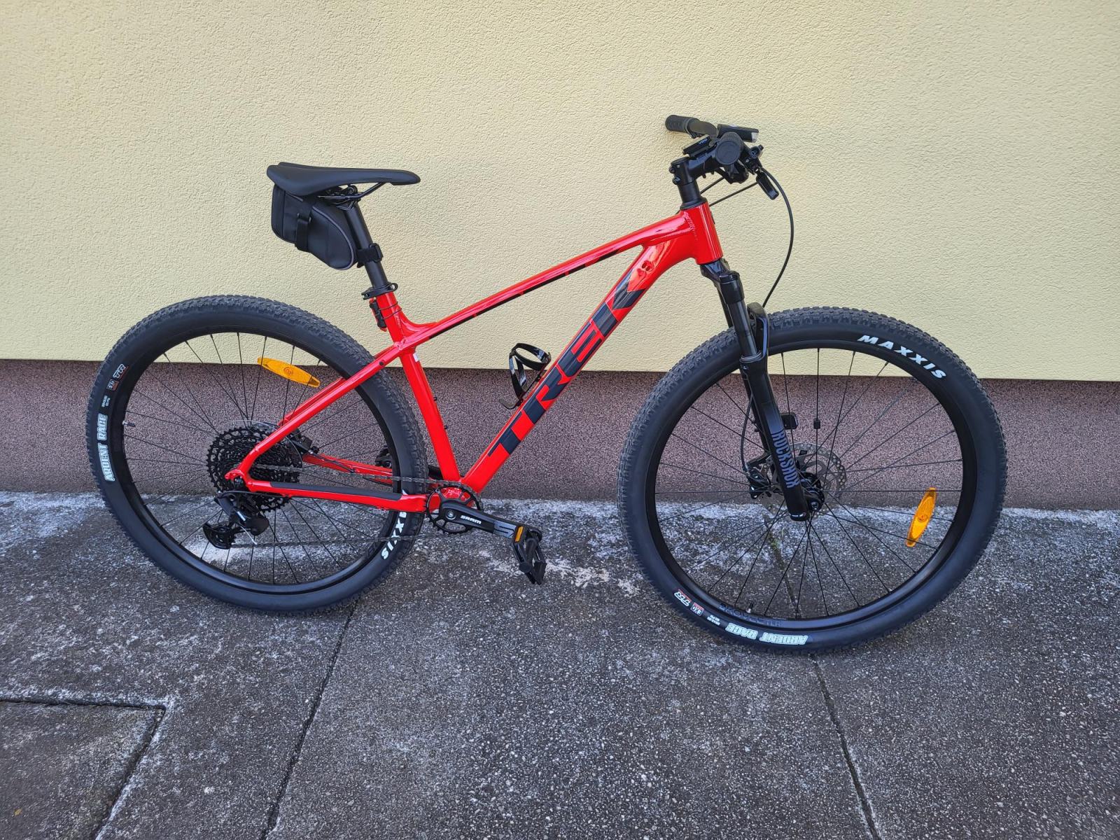 MTB bicikl Trek Marlin 8