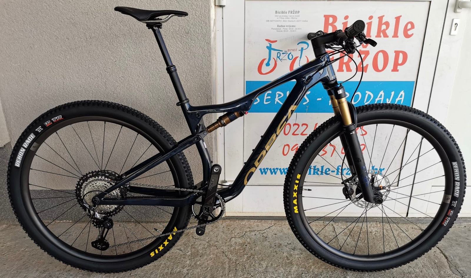 ORBEA OIZ M-PRO CARBON BLUE-GOLD 2022