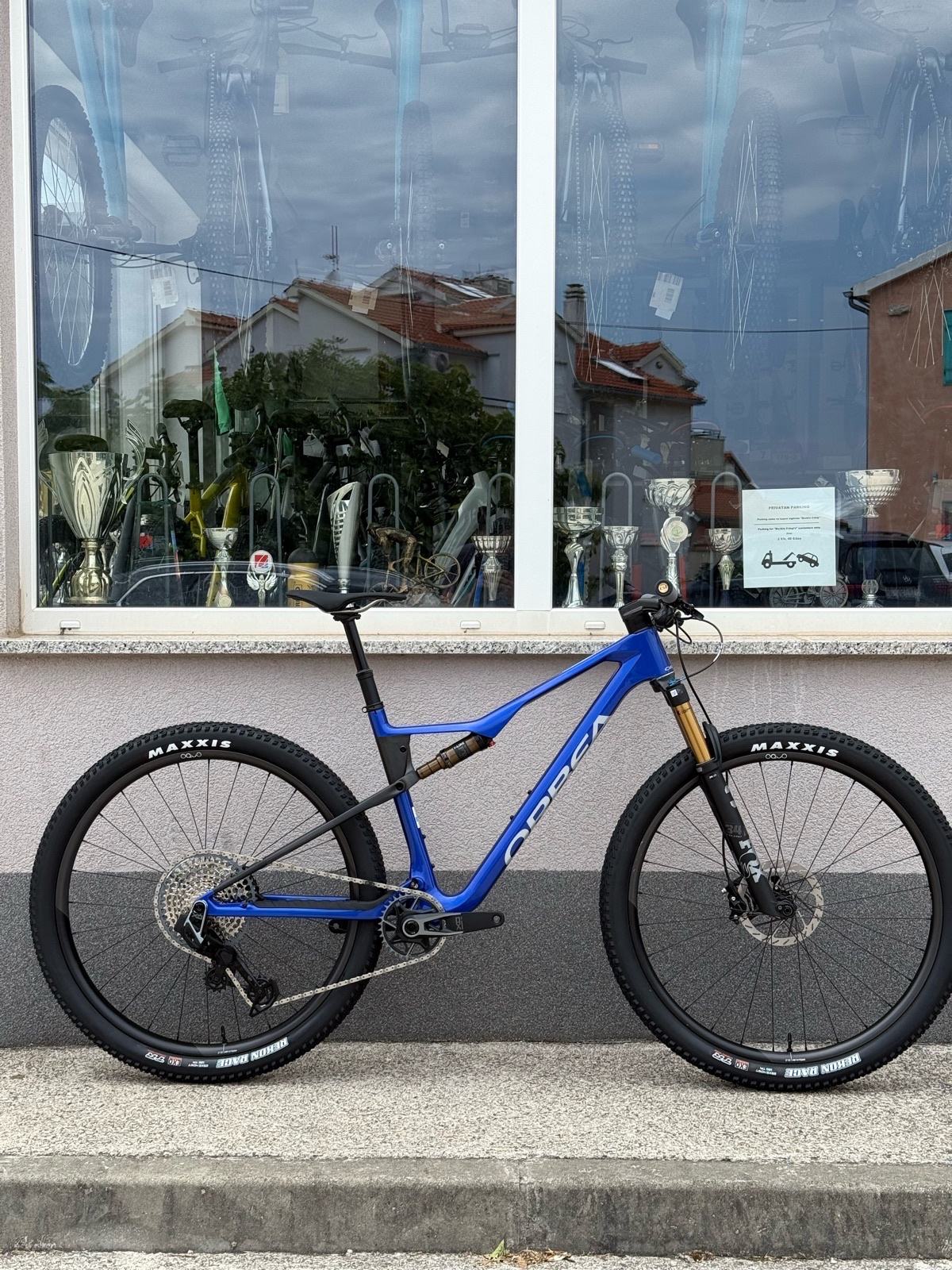 ORBEA OIZ M-TEAM AXS 2025 COBALT BLUE-CARBON RAW