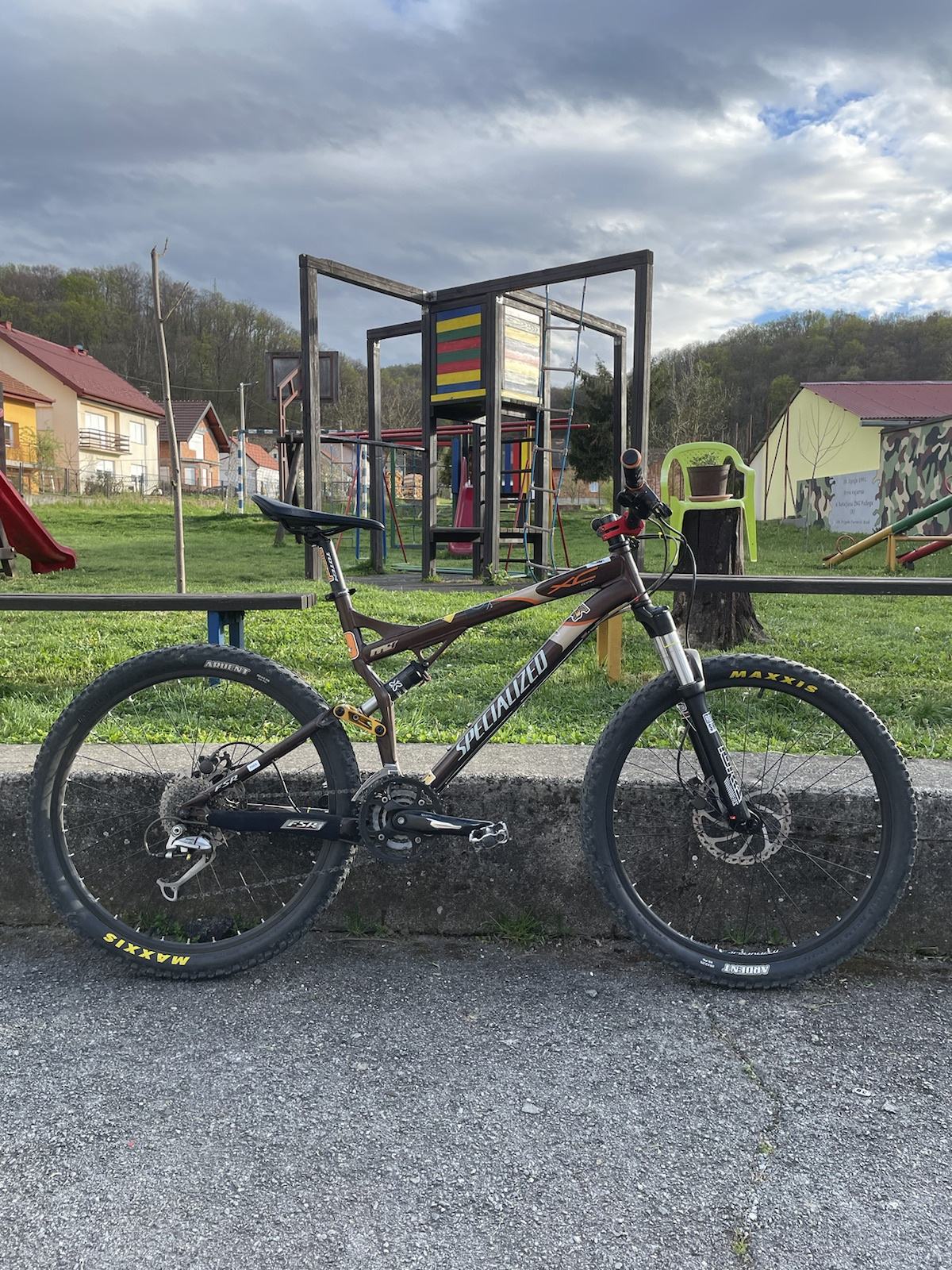 specialized full suspension