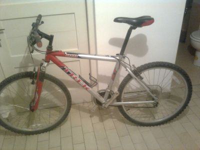 Trek 810