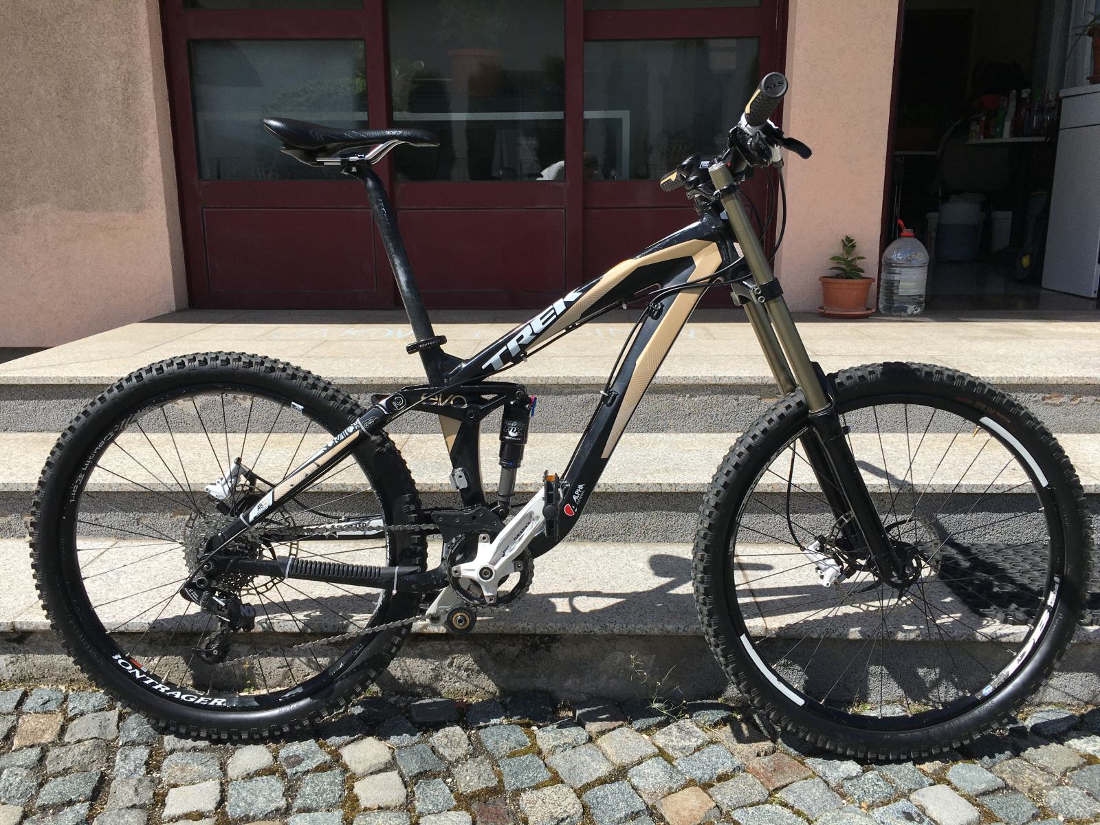 TREK SCRATCH 8 Full suspension downhill bike