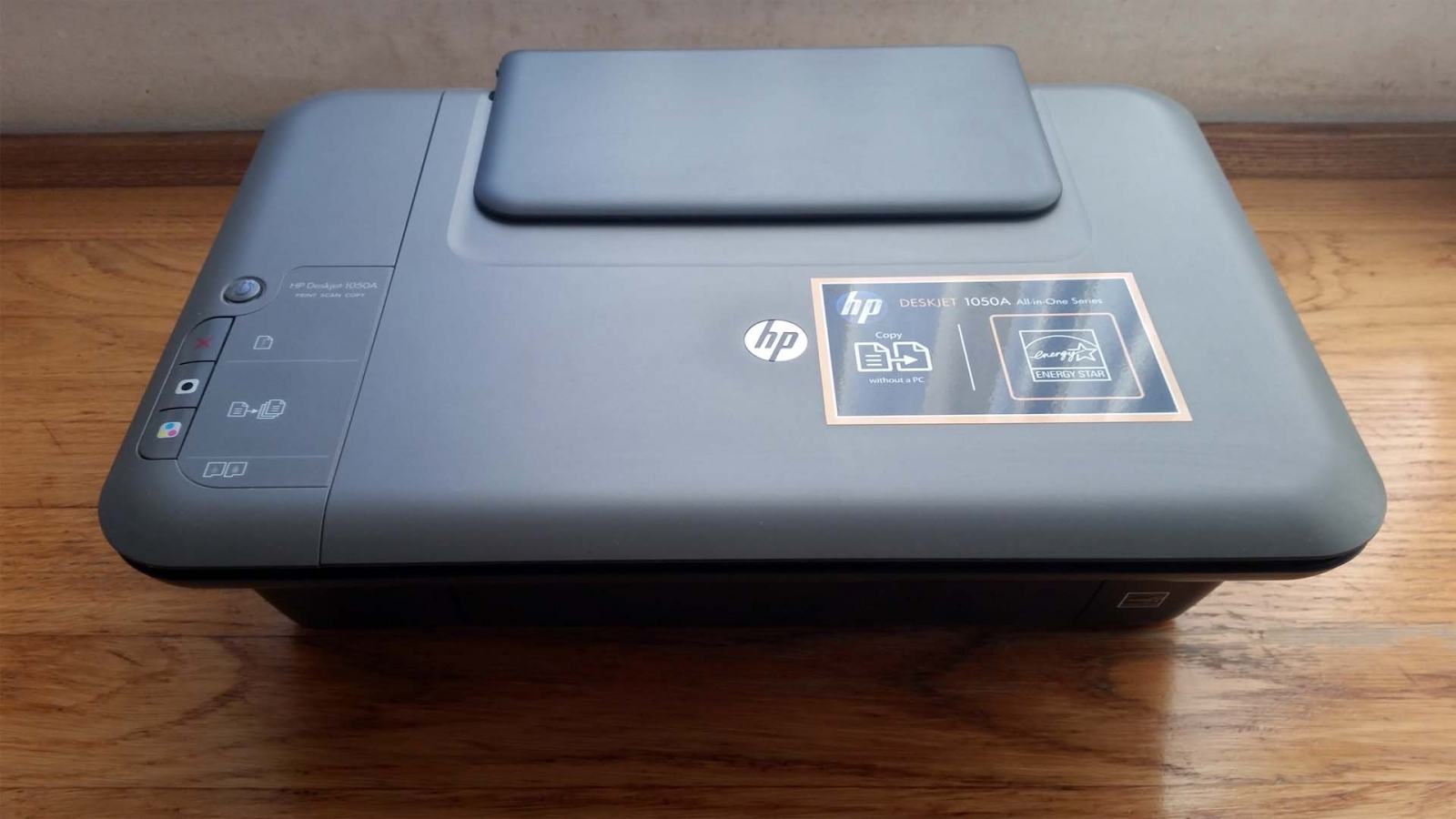 HP Deskjet 1050A All-in-One printer sa skenerom i kopirkom