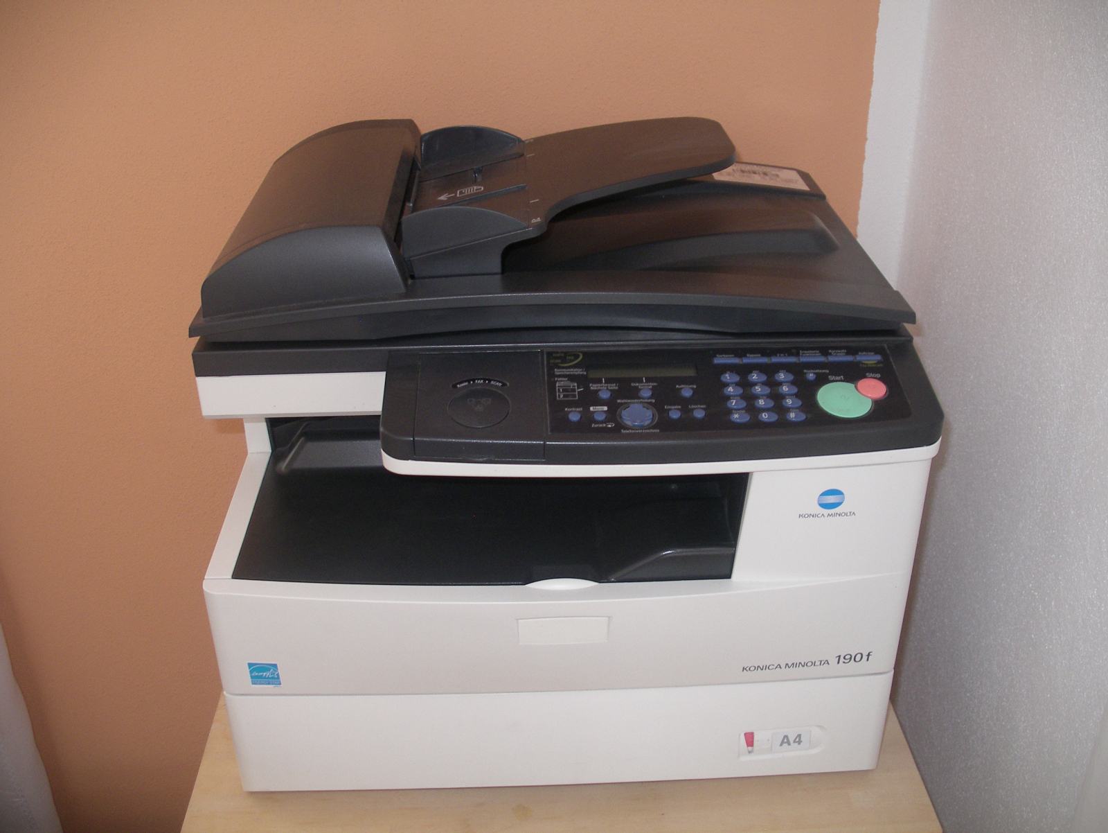 Konika Minolta 190f
