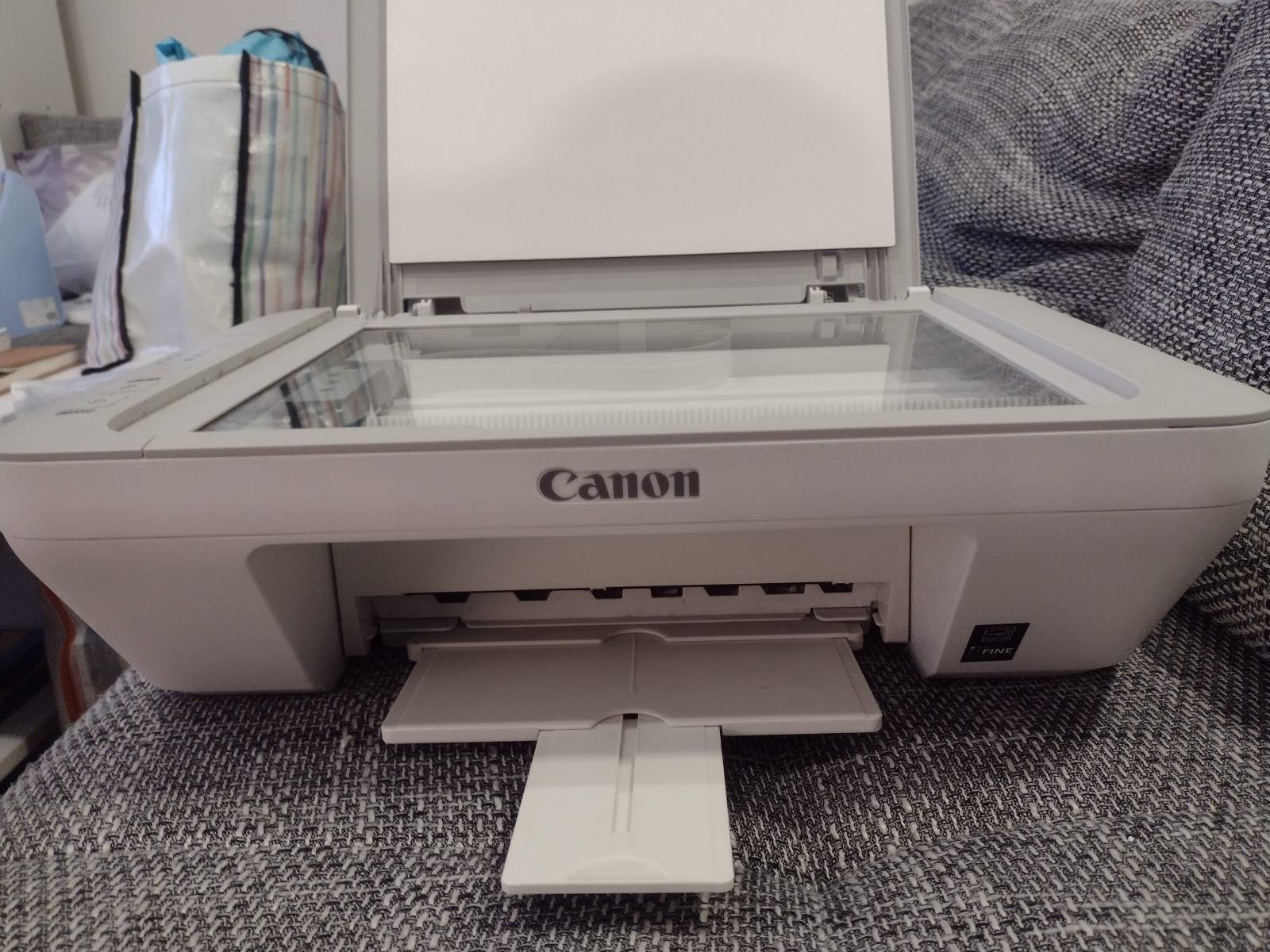 Višenamjenski pisač (printer) Canon PIXMA MG2450 + skener + kopirka