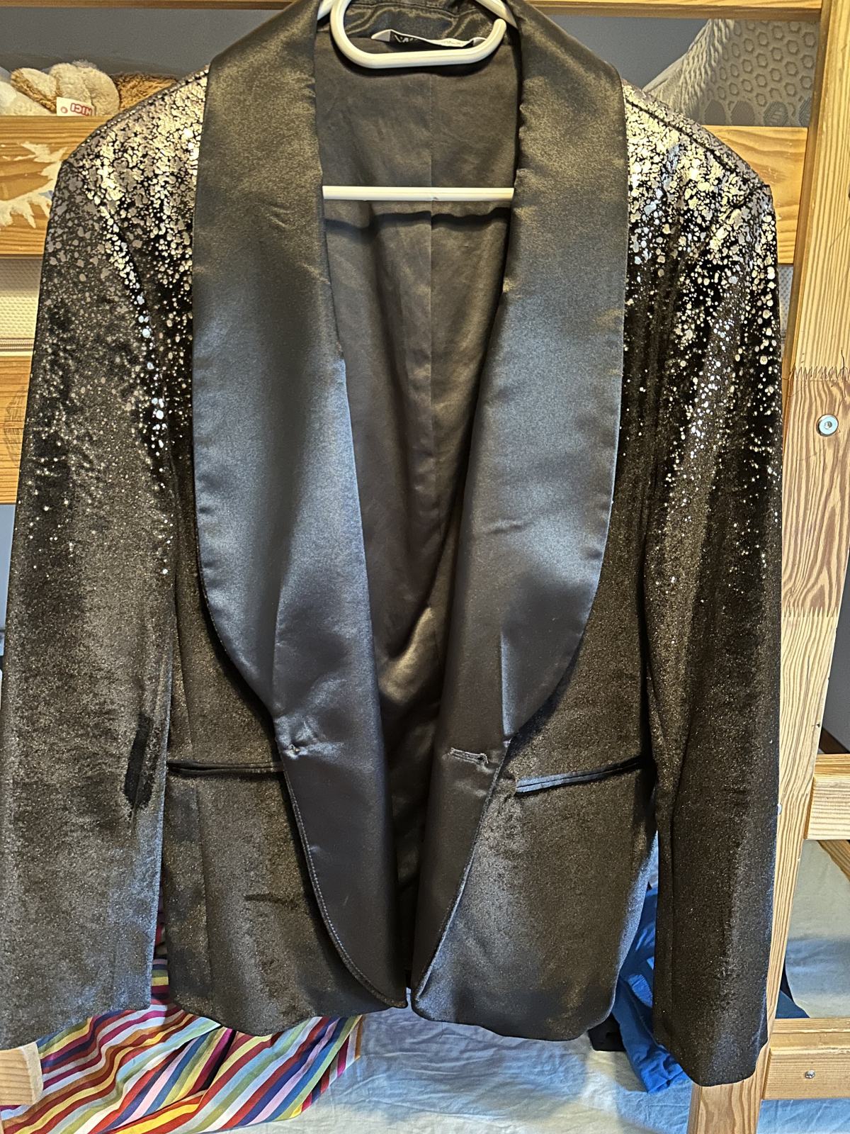 Elegantan muski sako