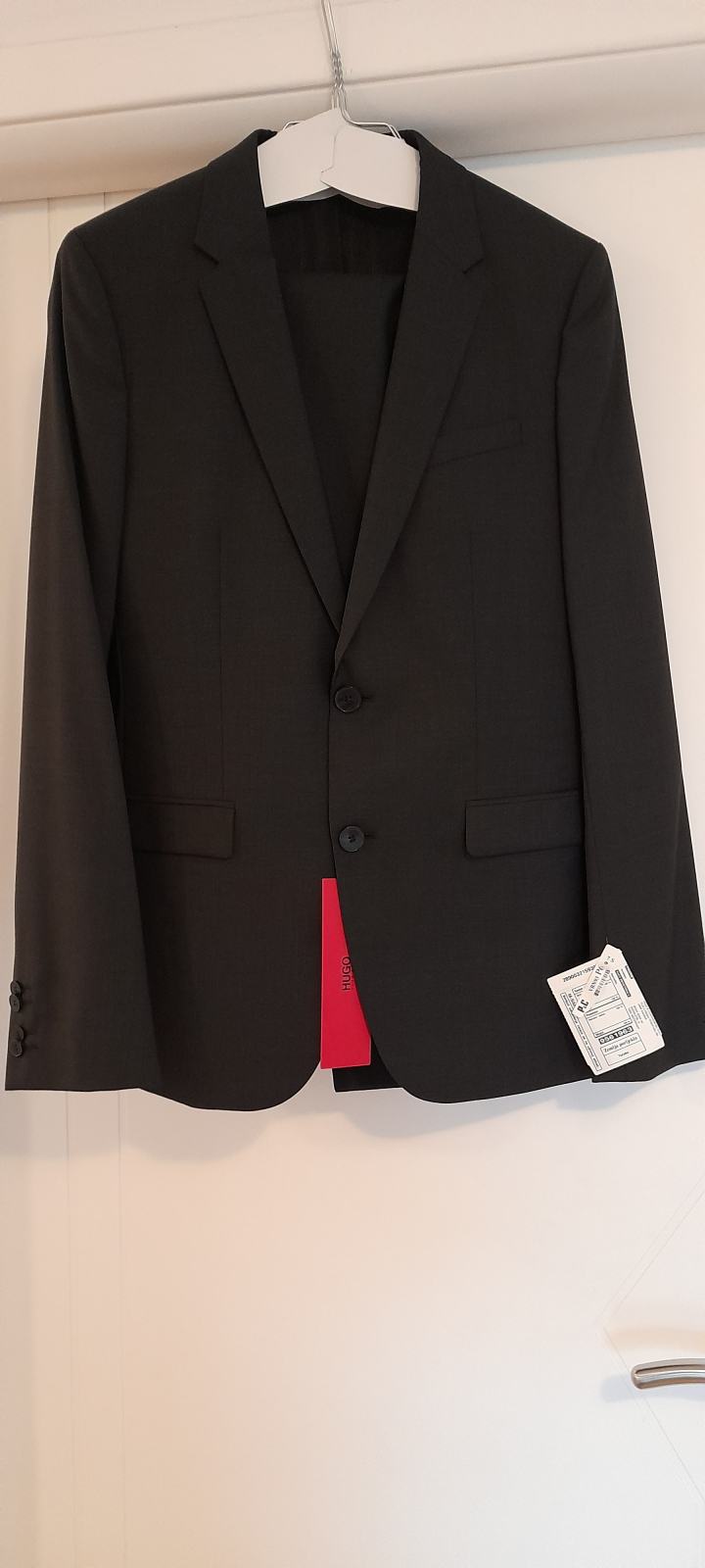 Muško odijelo Hugo Boss