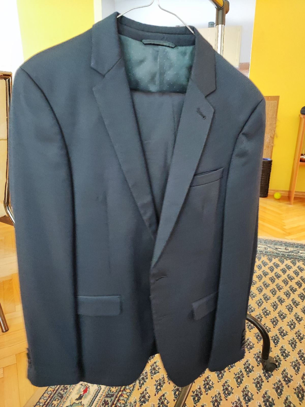 Muško odijelo vel. 50-52