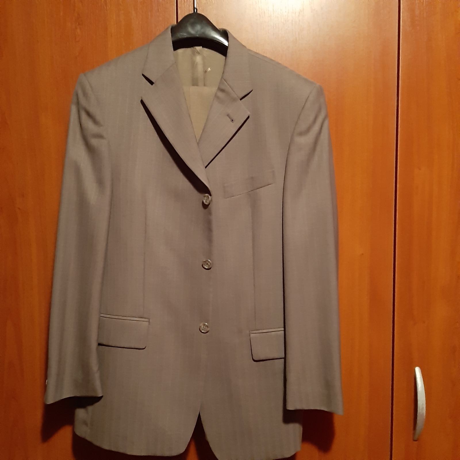 Musko odijelo, novo.. 31 eura