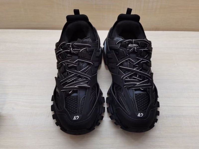 Balenciaga Tracks