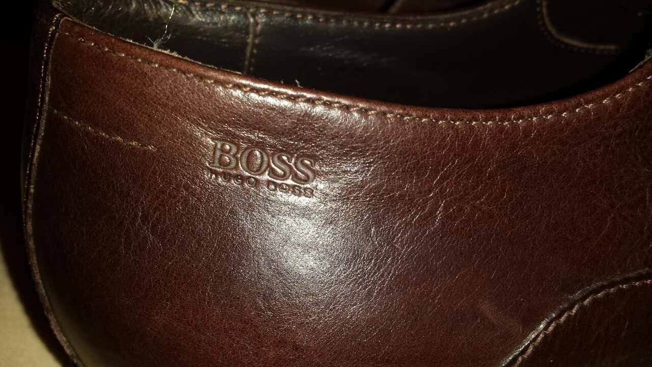 Hugo Boss cipele NOVE br. 44-45 bež ili smeđe