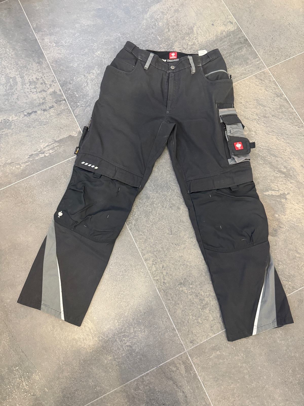 Rabljene Engelbert Straus radne hlače veličina 52