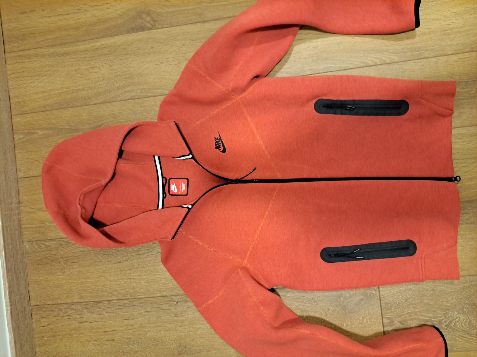 Nike tech fleece