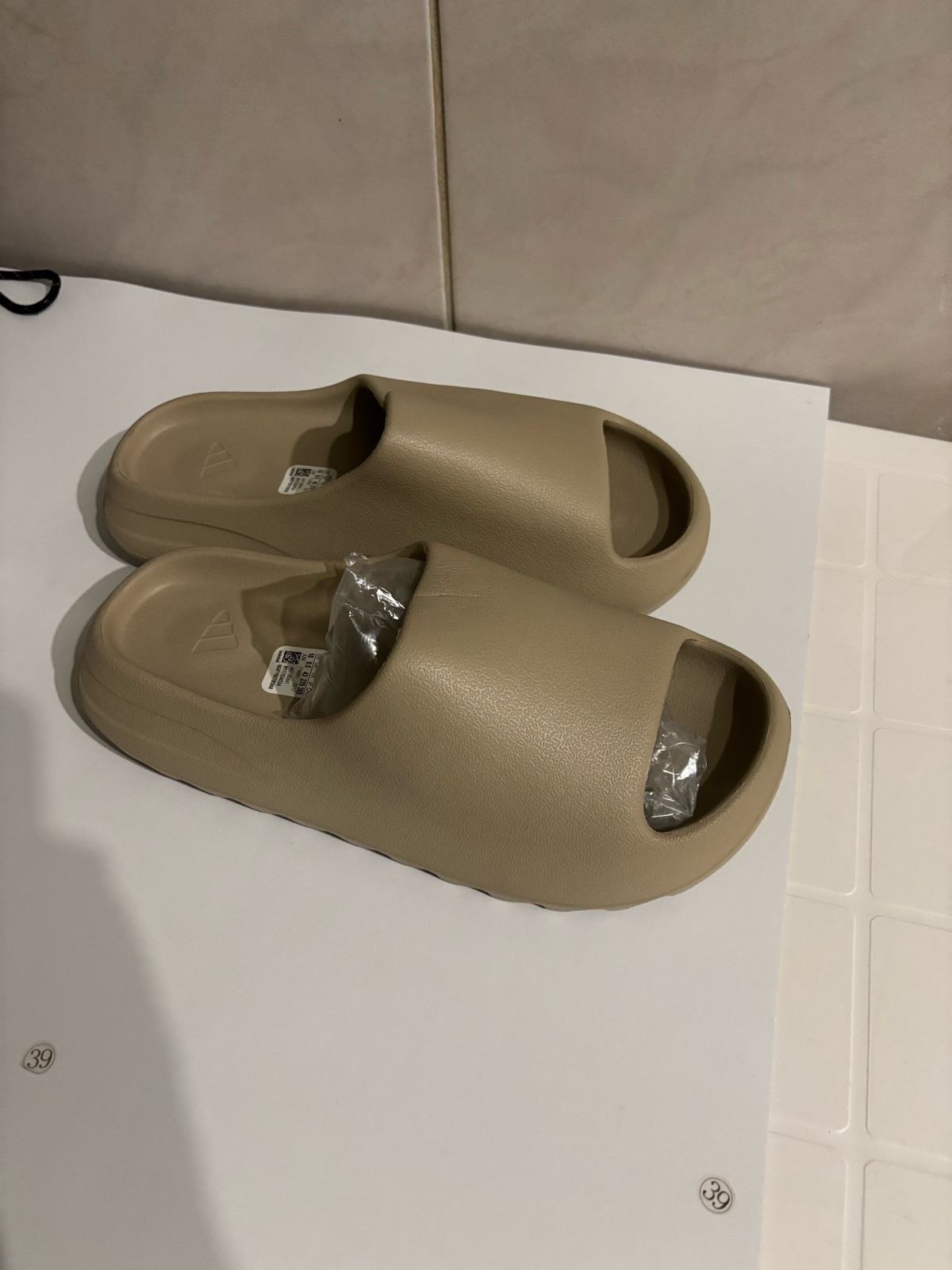 Yezzy slides