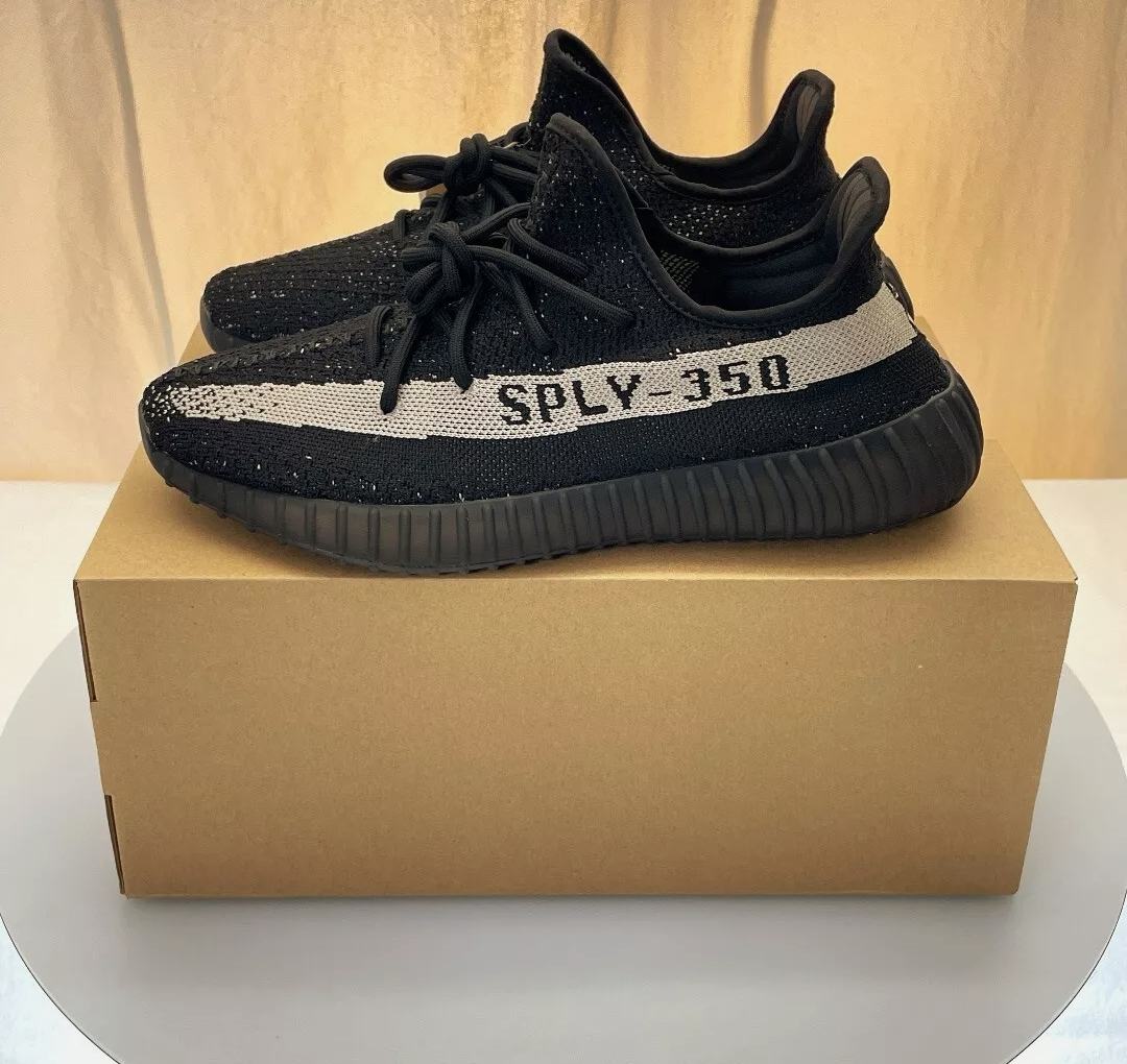 Adidas yeezy boost 350 oreo v2