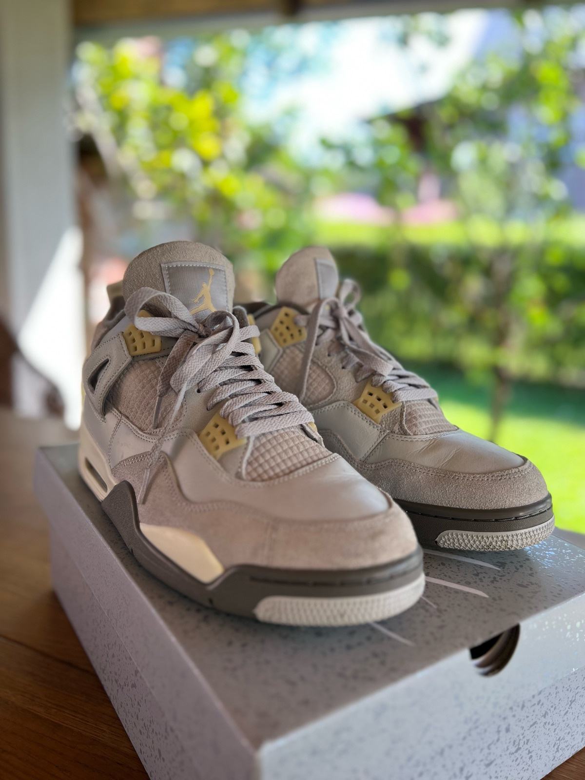 Air Jordan 4 Retro Photon Dust