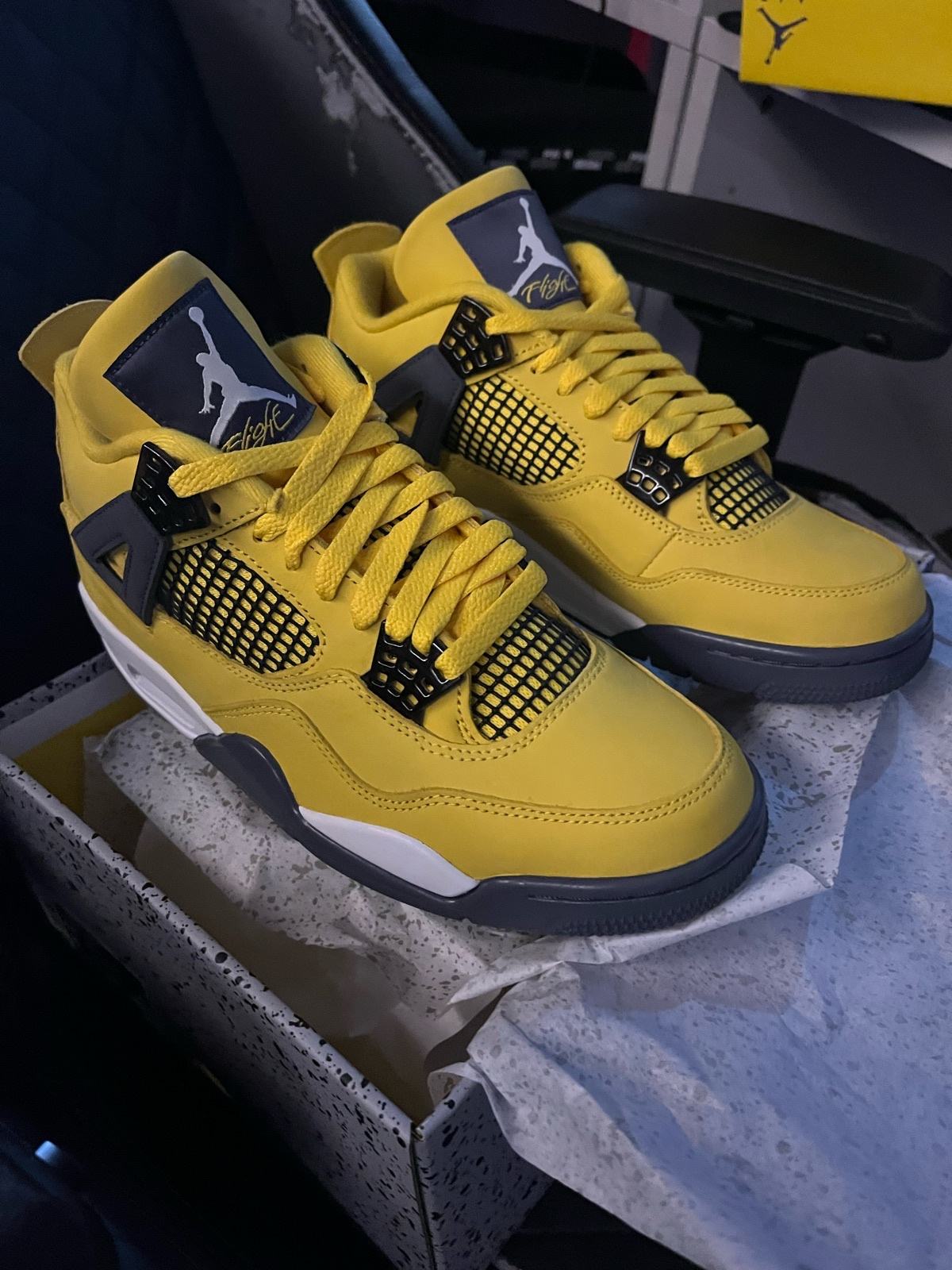 Jordan 4 lightning⚡️