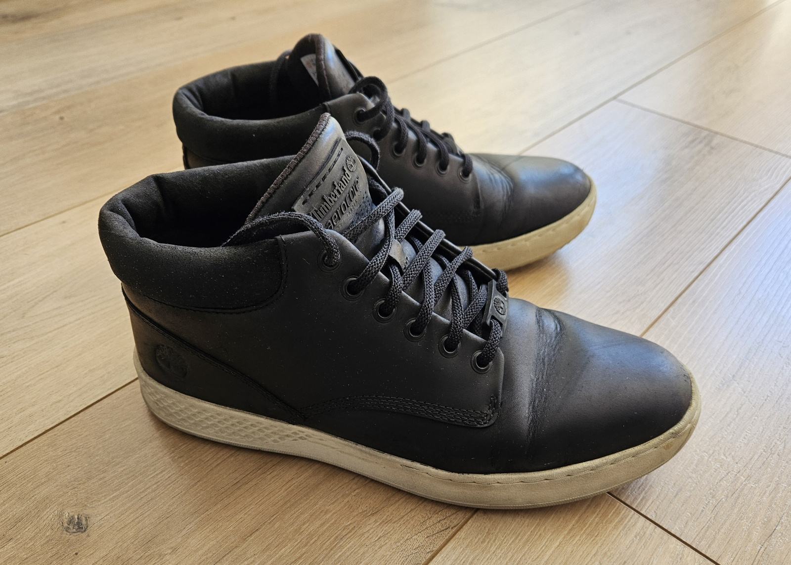 Timberland Chukka crne tenisice