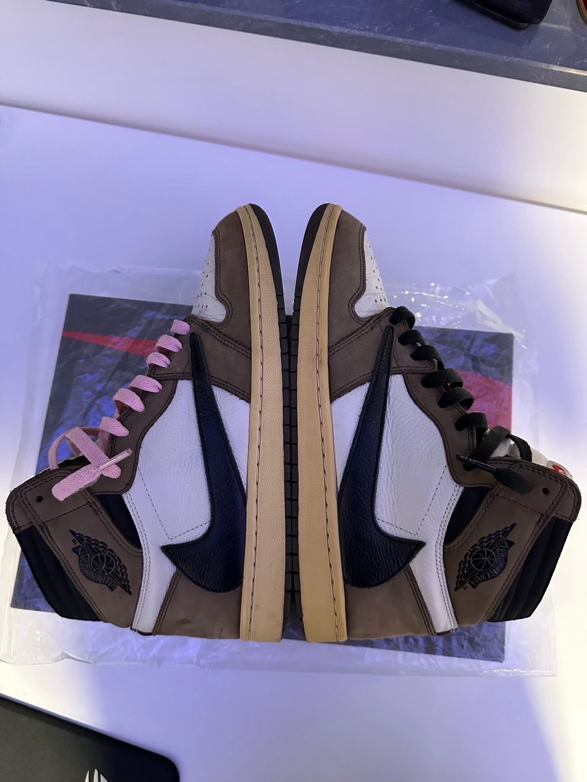 Travis Scott Retro High Mocha (44)