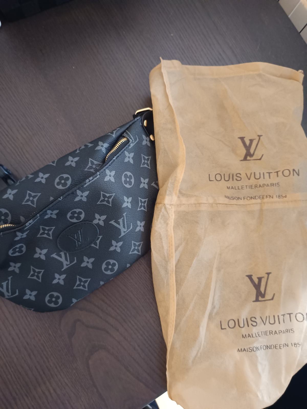 Louis Vuitton muška torbica