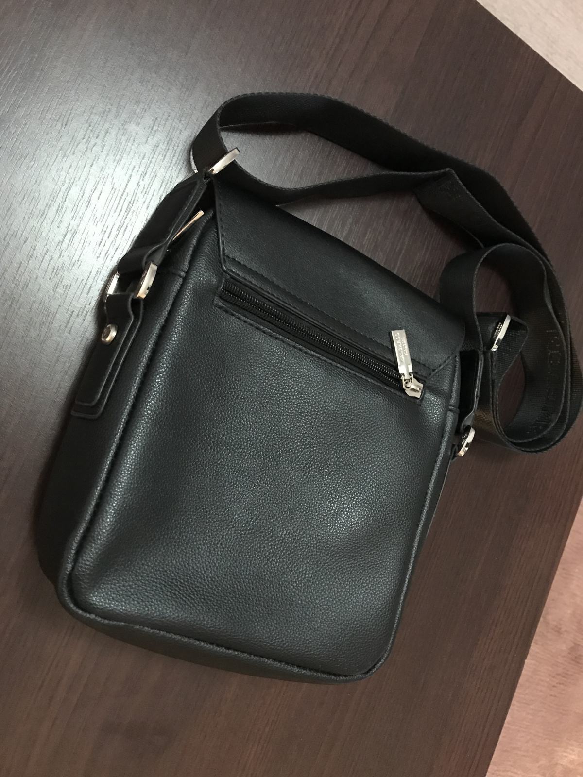 Muska torba crossbody