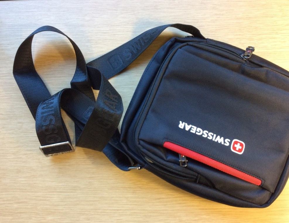 Muska torbica-preko ramena