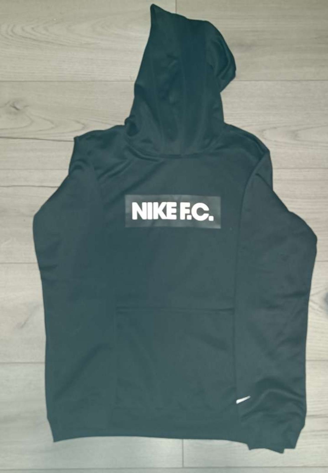 Nike F.C Duksa