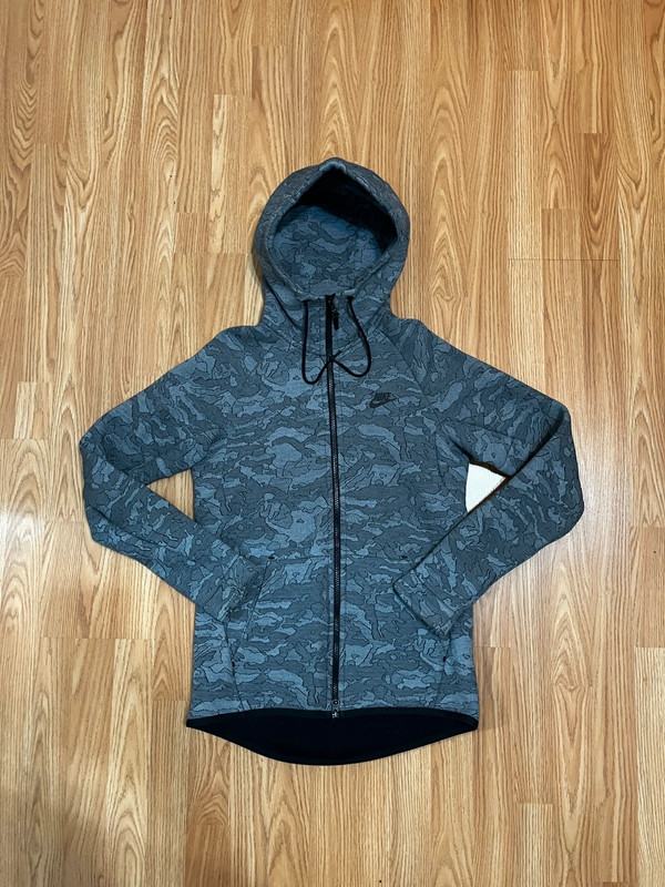 Nike Tech Fleece OG Snakeskin muski duks