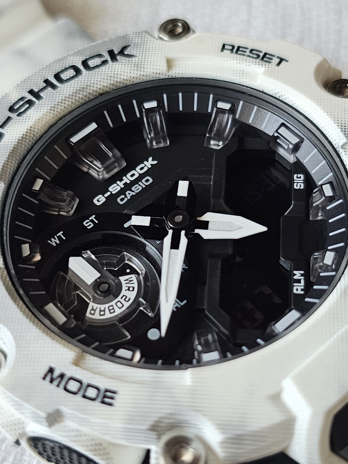 Casio G-Shock GA-2200GC-7A