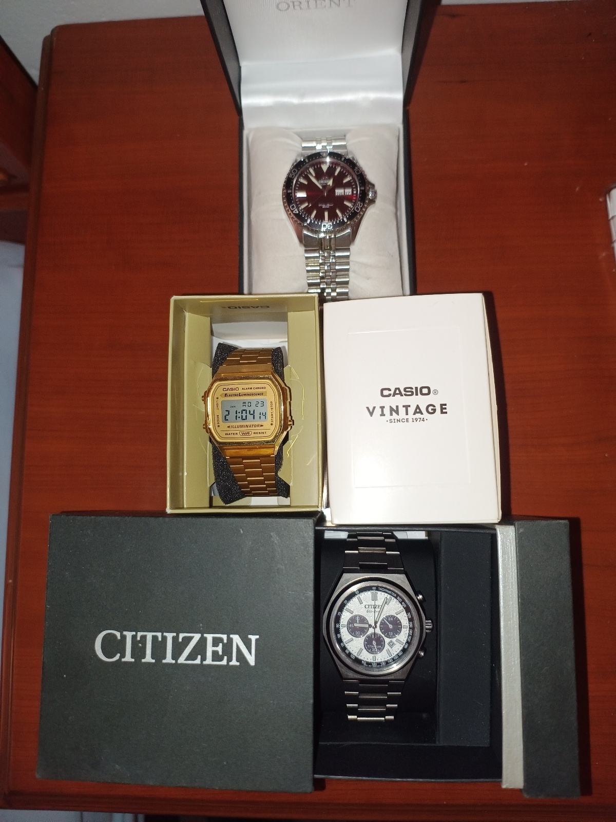 Citizen Zenshin Panda,Orient Kamasu red,Casio Vintage a168gold