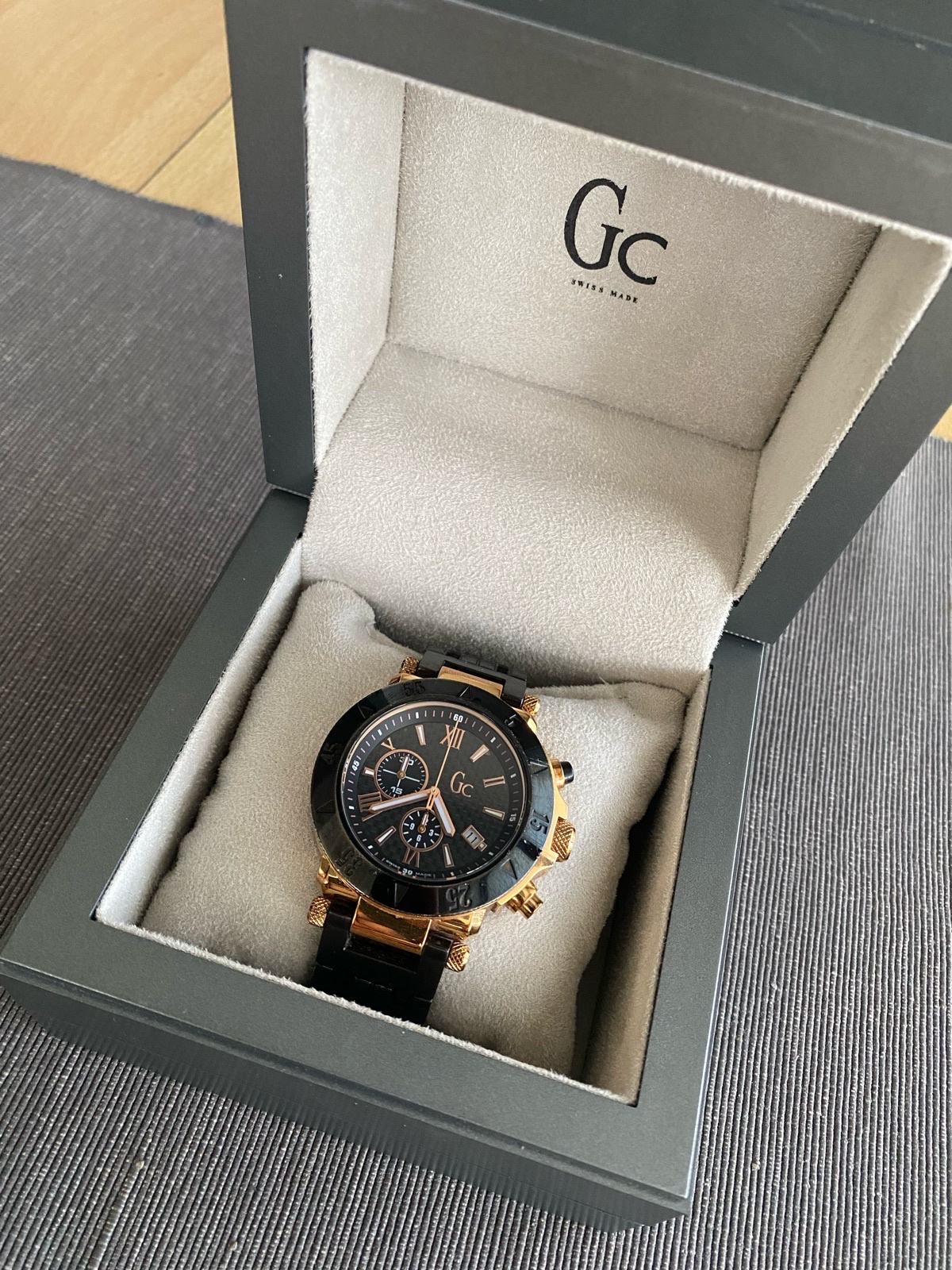 GC 47000G1 Swiss made muški sat