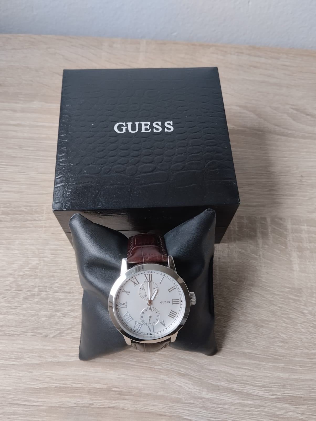 GUESS-muški sat