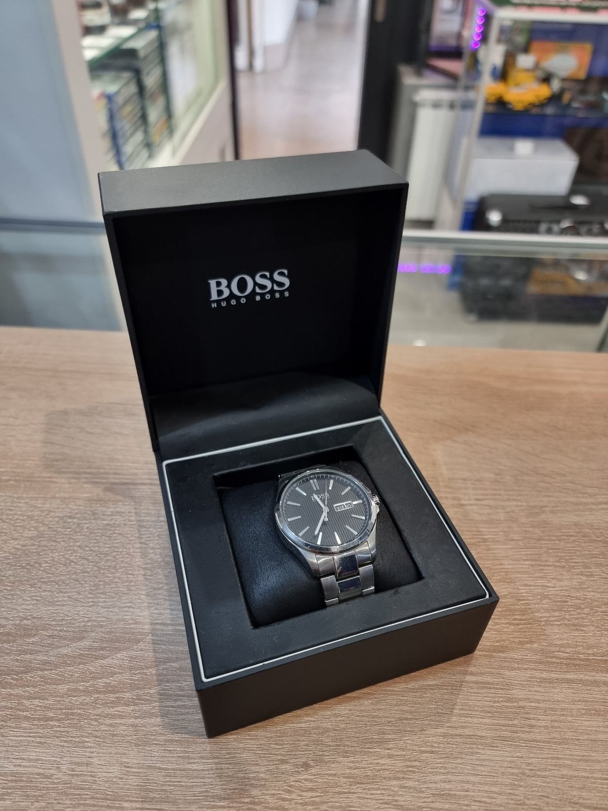 HUGO BOSS HB 301 MUŠKI SAT *DO 24 RATE* POVOLJNO! R1
