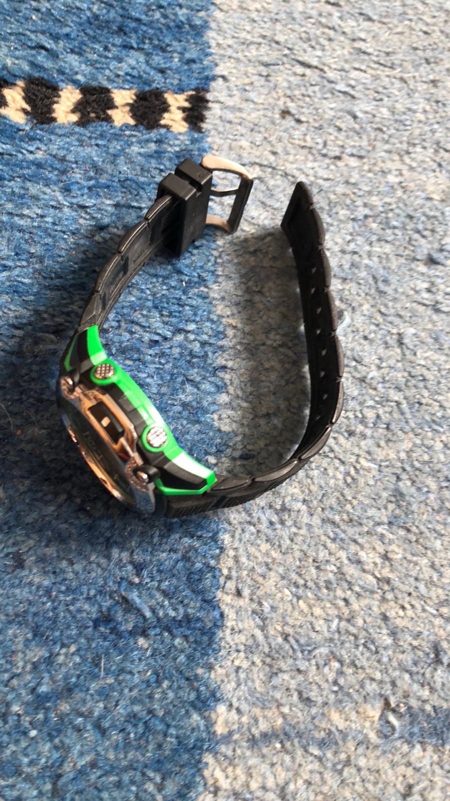 Muški digitalni sat Calypso