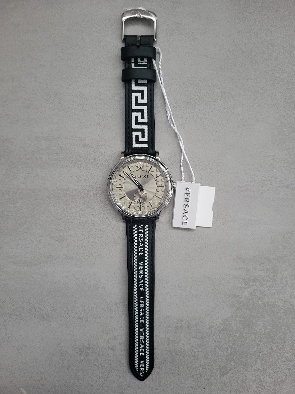 Muški ručni sat Versace V-circle