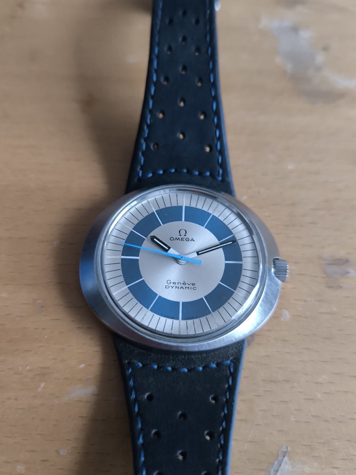 Omega Geneve Dynamic