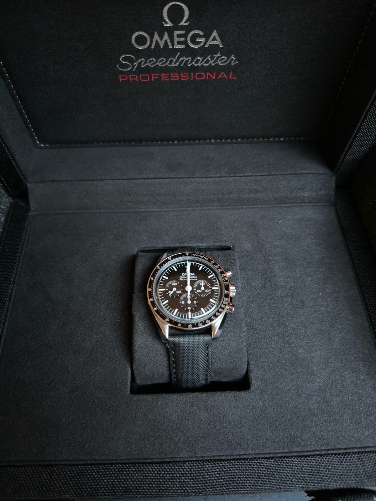 Omega speedmaster moonwatch 2022