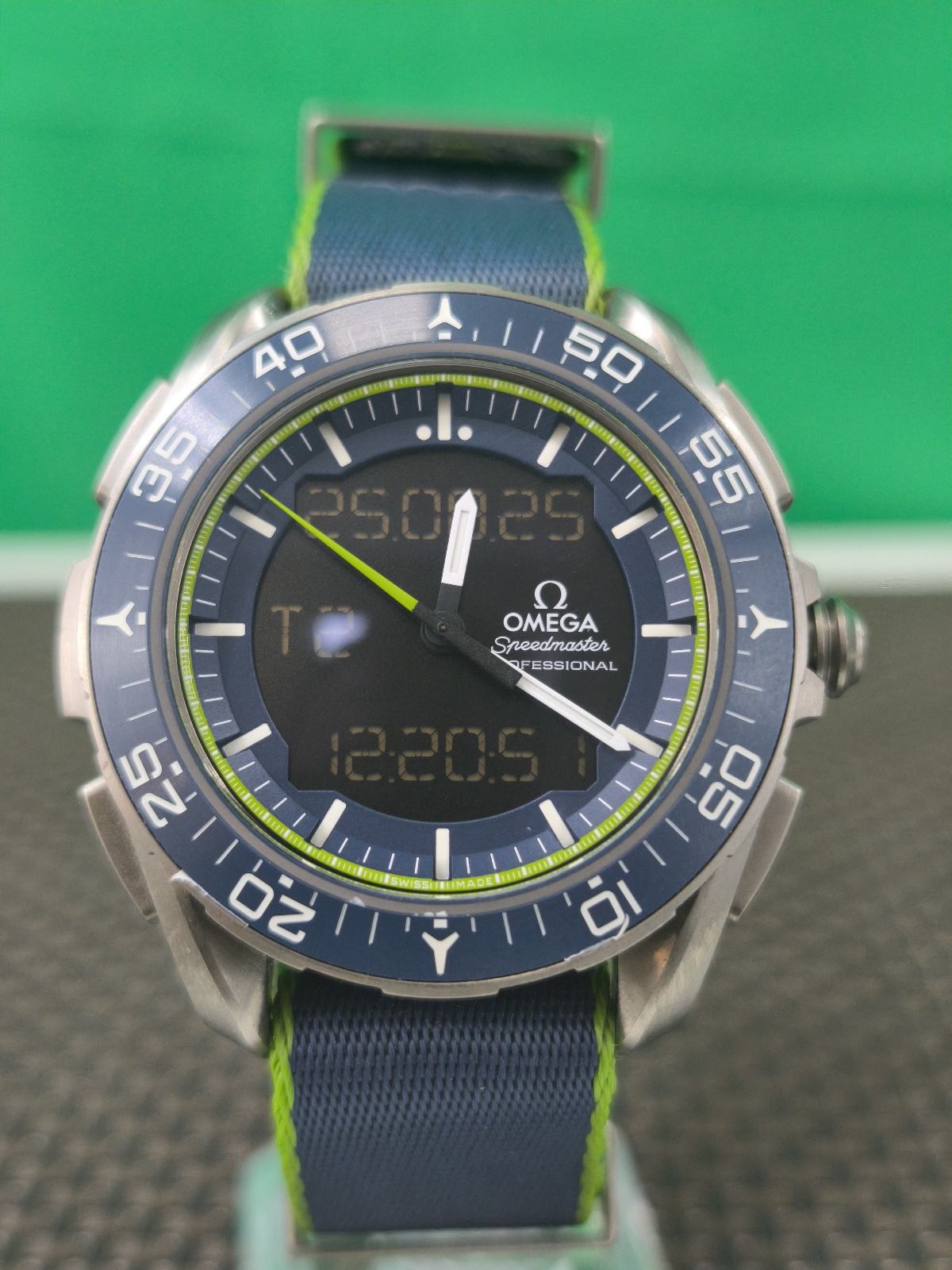 Omega X-33 Skaywalker Speedmaster
