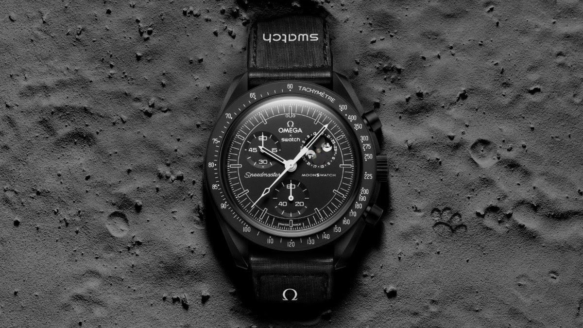 Omega x Swatch Speedmaster Mission to the Moonphase Snoopy Black