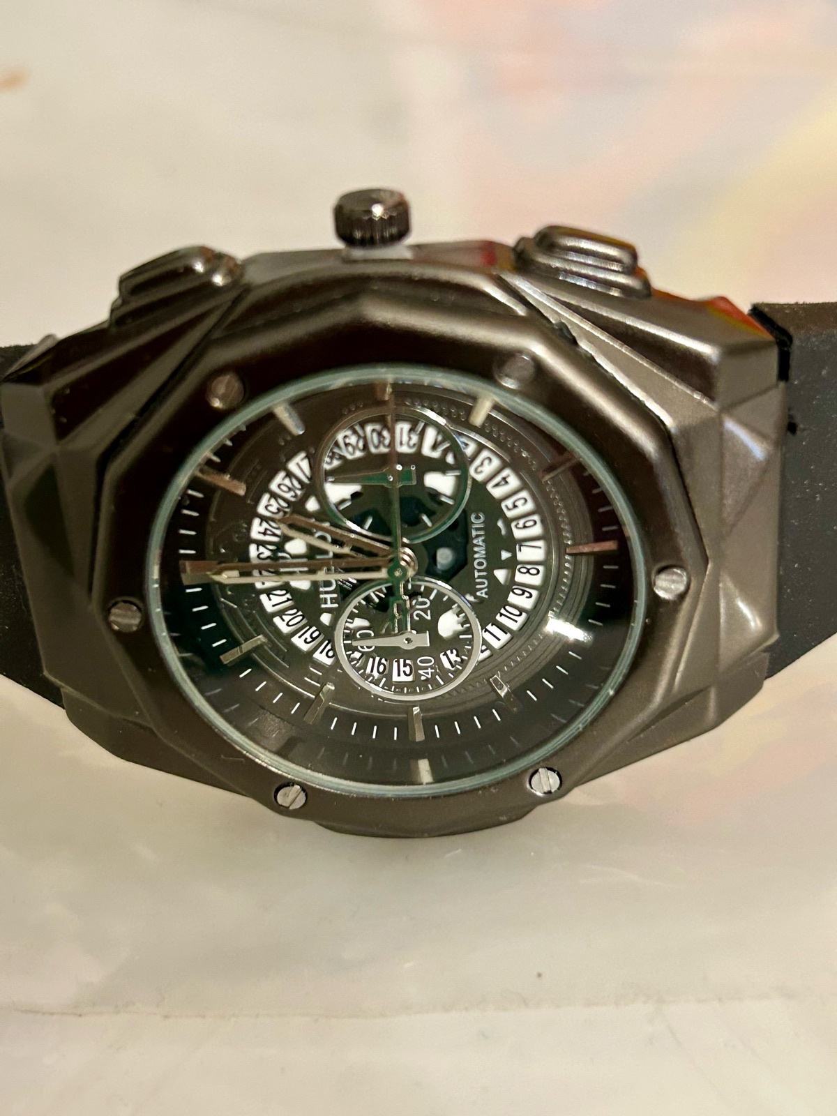 Replika muski sat Hublot/novi