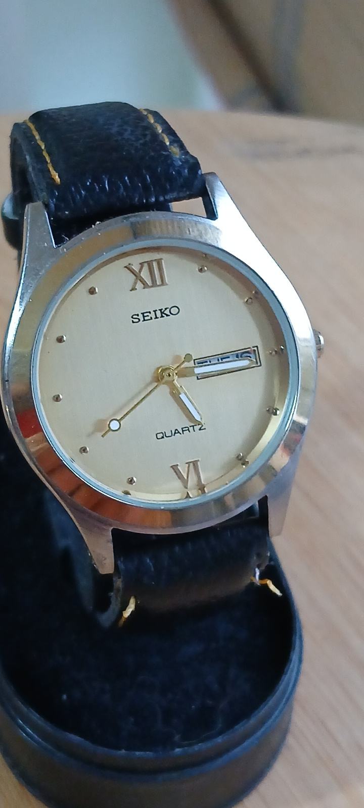 Seiko quartz muski sat br 1
