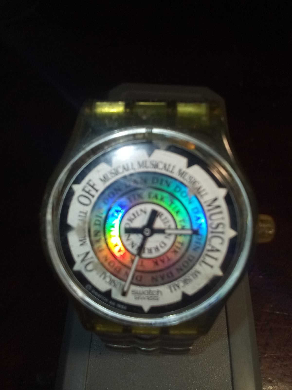 Swatch Swiss musical vrhunski sat