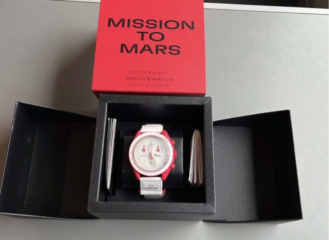 Swatch x Omega MOONSWATCH Mars