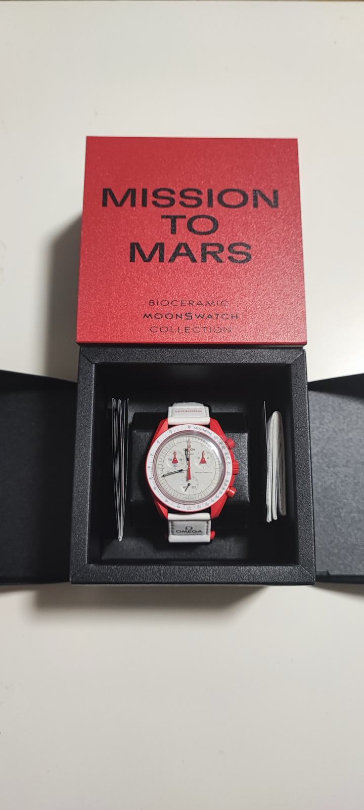 Swatch X Omega MOONSWATCH Mission to Mars