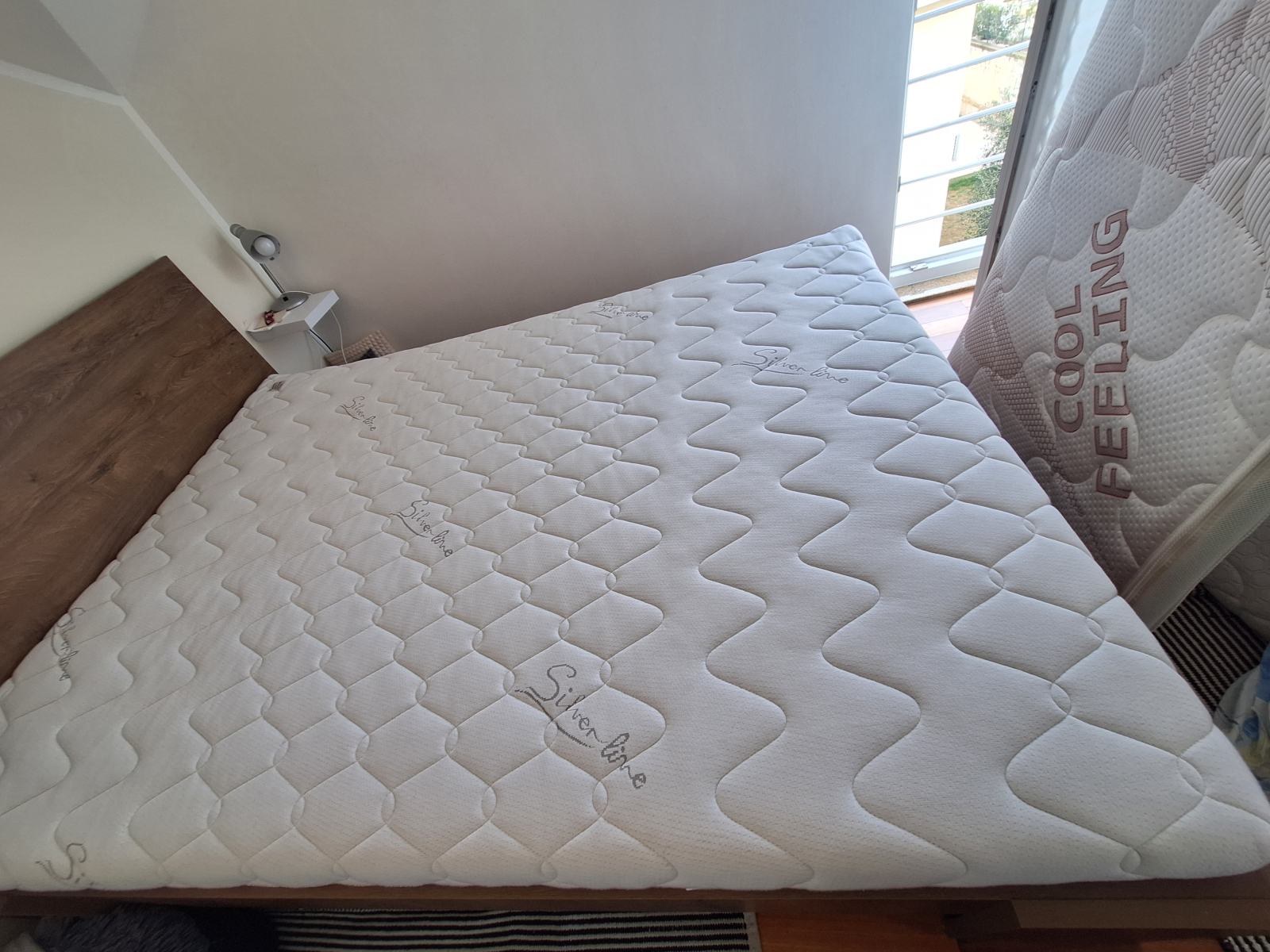 Vrlo malo korišteni madrac 140×200 cm