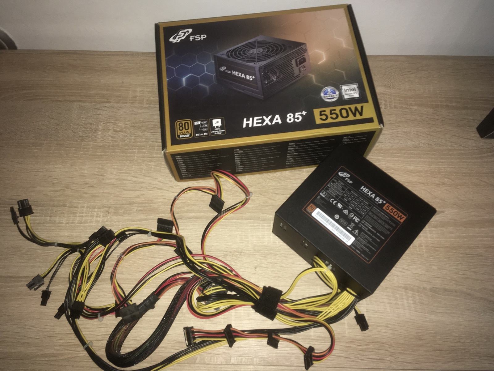 Napajanje FORTRON Hexa 85+, 550 W, Bronze