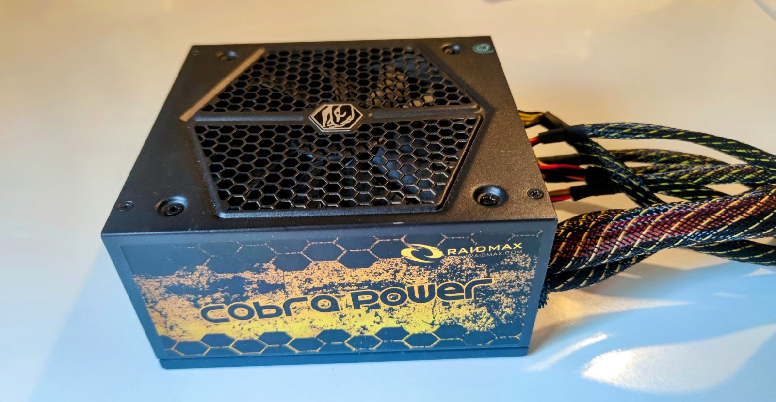 RAIDMAX Cobra Power 1200 W 80 Plus Gold modularno napajanje